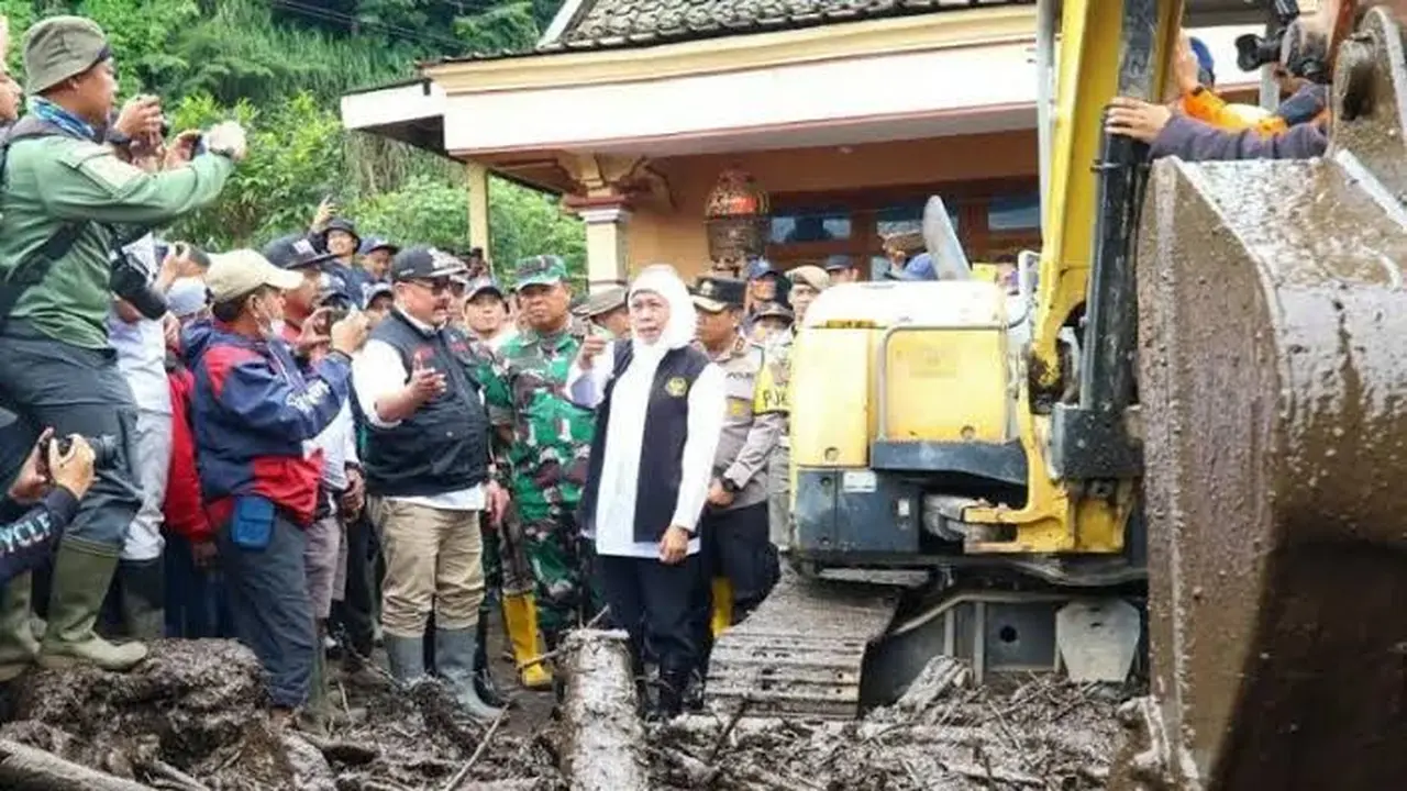 Jalur Utama Bondowoso-Jember Sempat Macet Total Akibat Luapan Sungai Pancoran, Rumah Warga Ikut ...