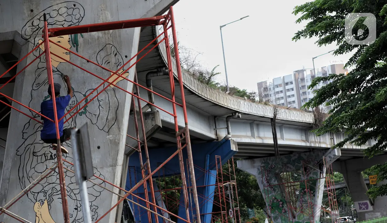 FOTO: Mural Aneka Rupa Hiasi Jalan Layang Pesing Jakarta - Foto ...