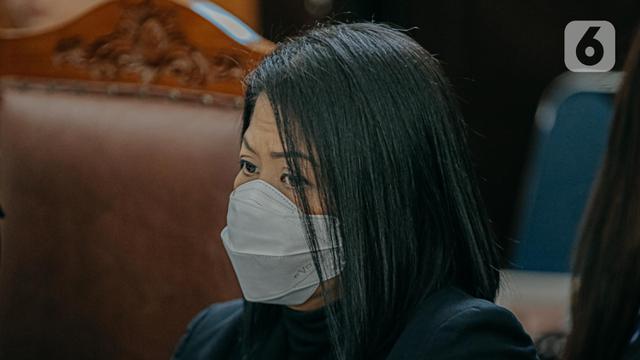 Putri Candrawati Menangis Usai Sidang Tertutup, Pengacara Sebut karena ...