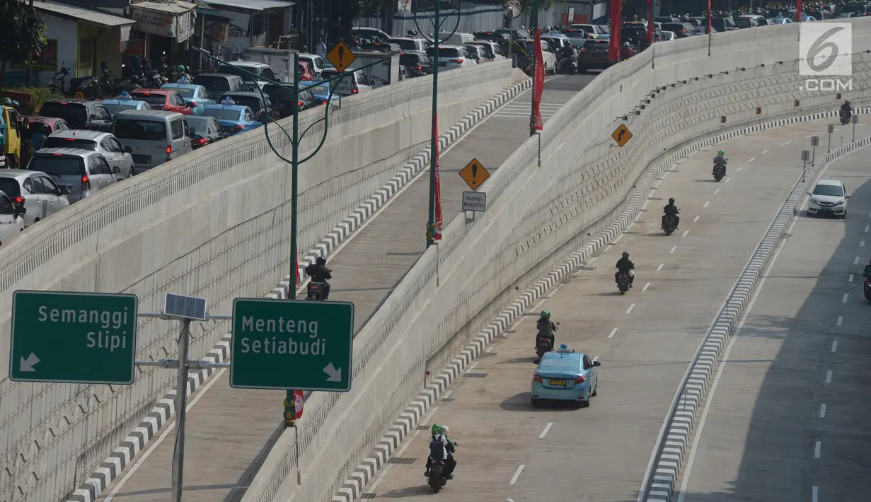 FOTO: Begini Kondisi Lintas Bawah Mampang-Kuningan Saat Uji Coba - Foto ...