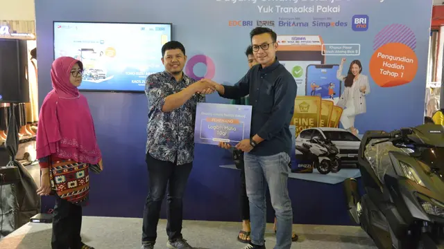 BRI Tebar Hadiah Undian Promo di Pasar Tanah Abang, Dari Emas, Motor ...