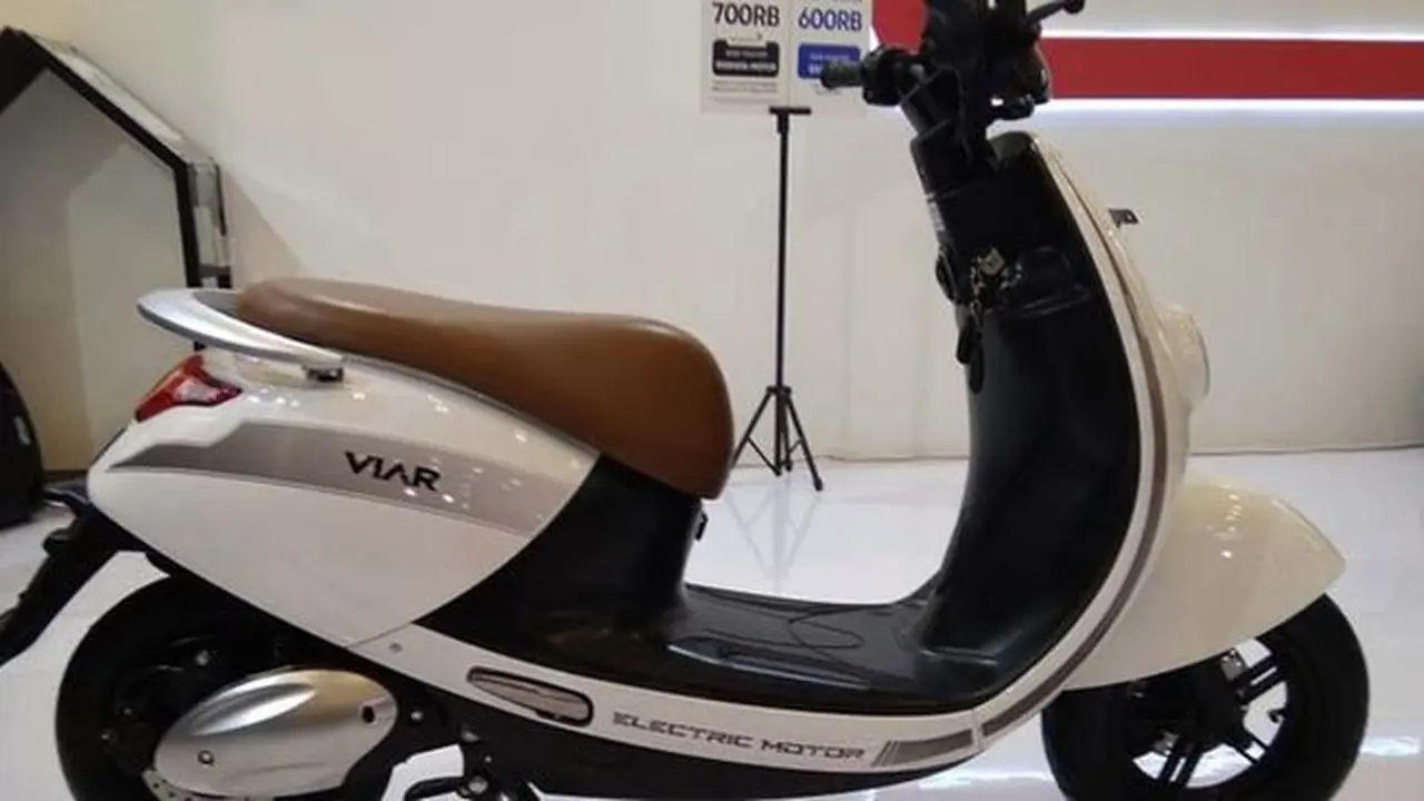 Daftar Lengkap 13 Model Motor Listrik yang Dapat Subsidi Rp 7 Juta - Bisnis Liputan6.com