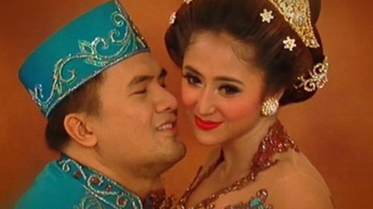 Dewi Perssik Bakal Senasib dengan Julia Perez? - Video Liputan6.com