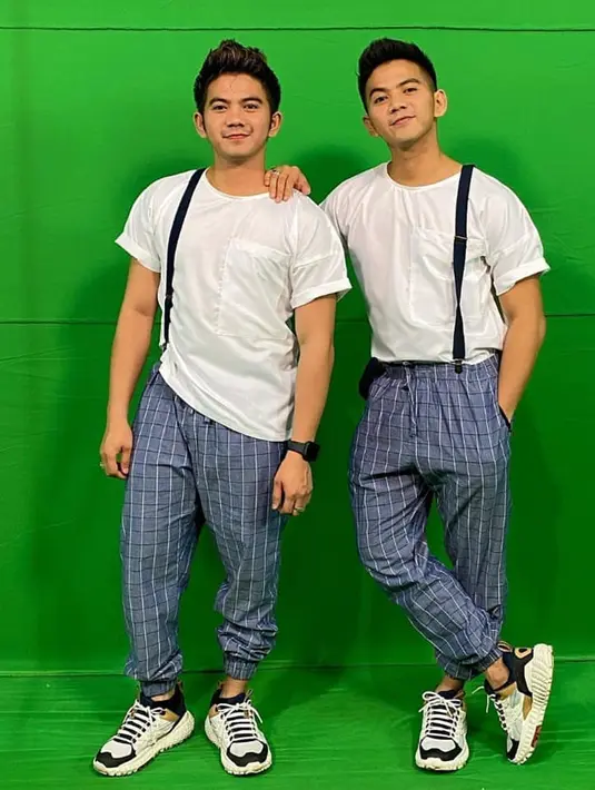 FOTO: Gaya Rizki dan Ridho D'Academy Pakai Busana Kembar, Kompak - Foto ...