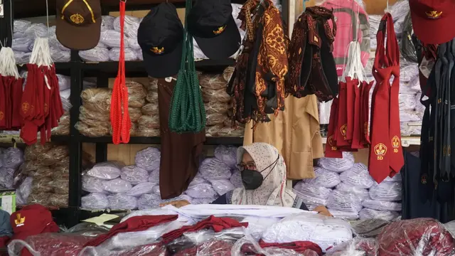 Seragam Sekolah Baru 2024: Ini Jenis, Warna, dan Jadwal Pemakaiannya