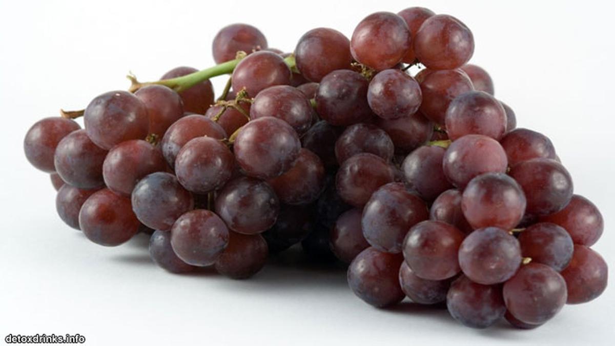 Selain Baik Bagi Jantung, Buah Anggur Baik Untuk Pendengaran - Health ...