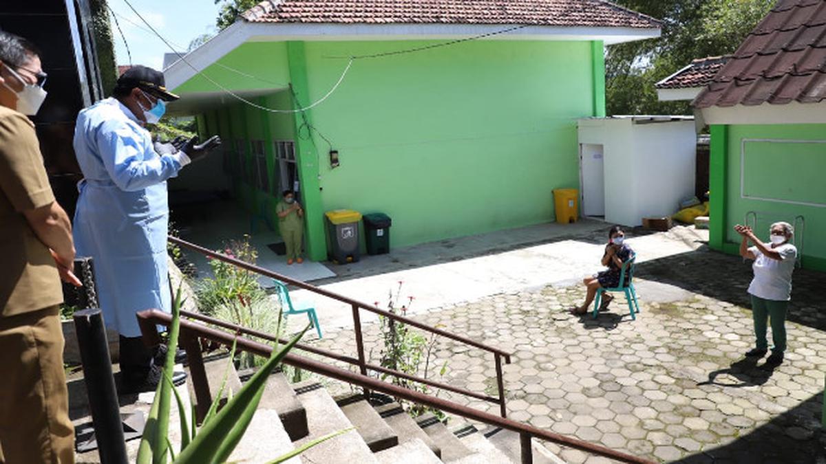 Keluar Masuk Pasien Covid-19 di Isoter SKB Pandanwangi Kota Malang ...