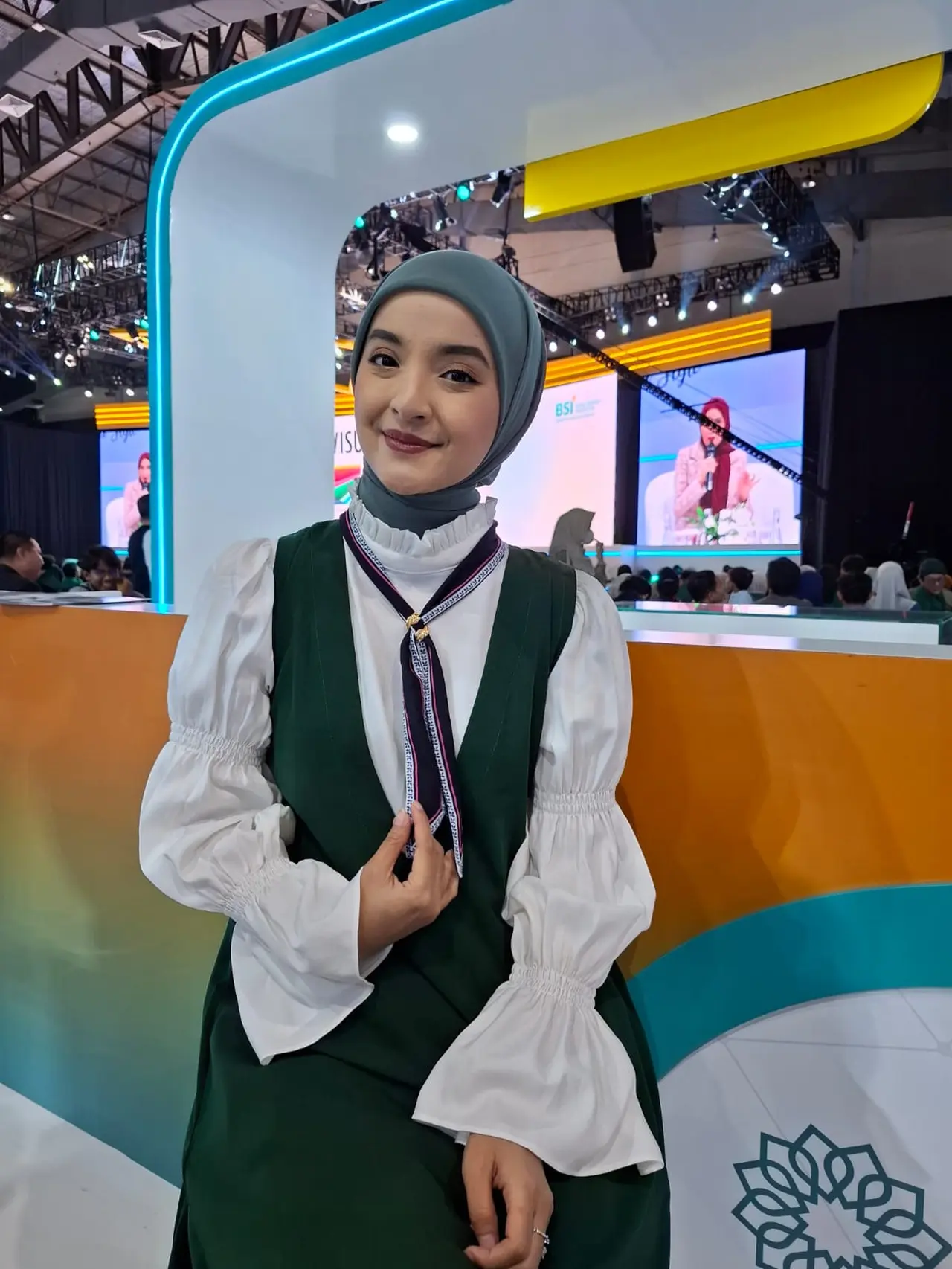 Personal Color Nabila Ishma Warm Spring, Cocok dengan Perhiasan Emas ...