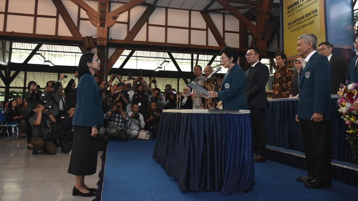 Sah, Reini Wirahadikusumah Jadi Rektor Perempuan Pertama di ITB ...