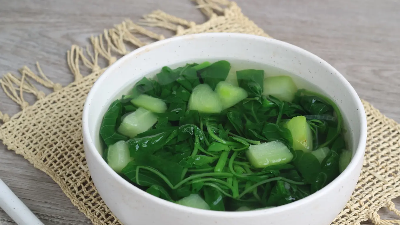 Resep Sayur Bening Bayam Labu Siam Bumbu Kunci
