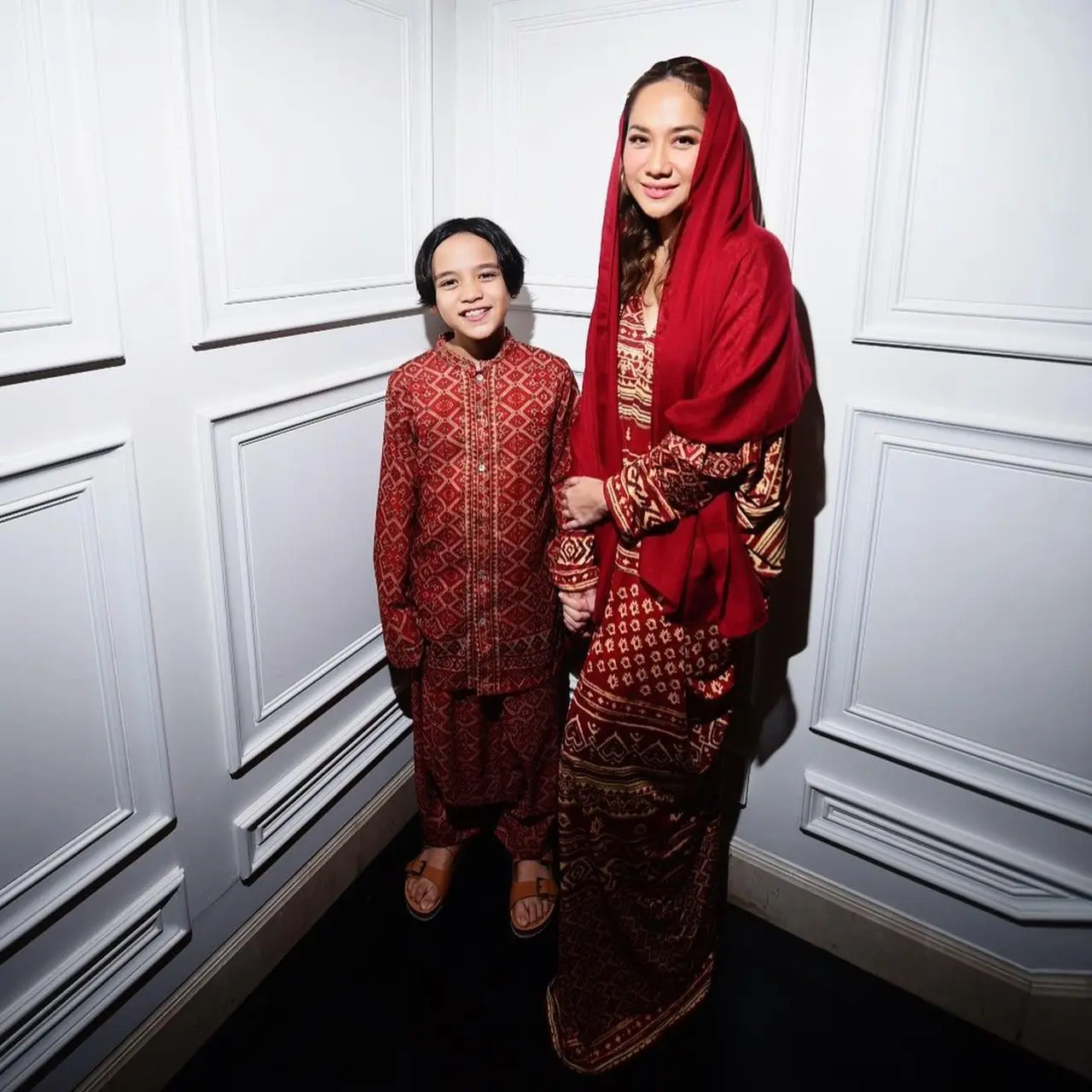 6 Potret BCL dan Noah Sinclair Kompak Kayak Kakak Adik, Dari Yoga ...