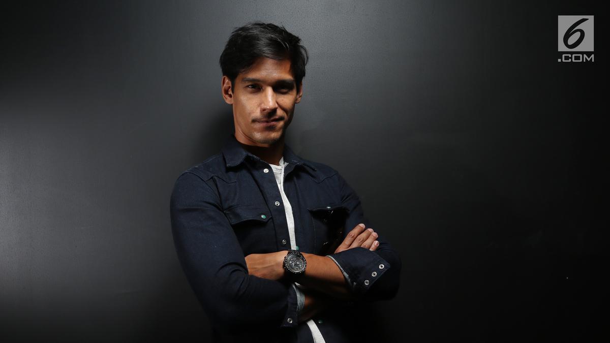 Film Masuk Box Office, Richard Kyle Nyanyi Keliling Kampung? - ShowBiz ...