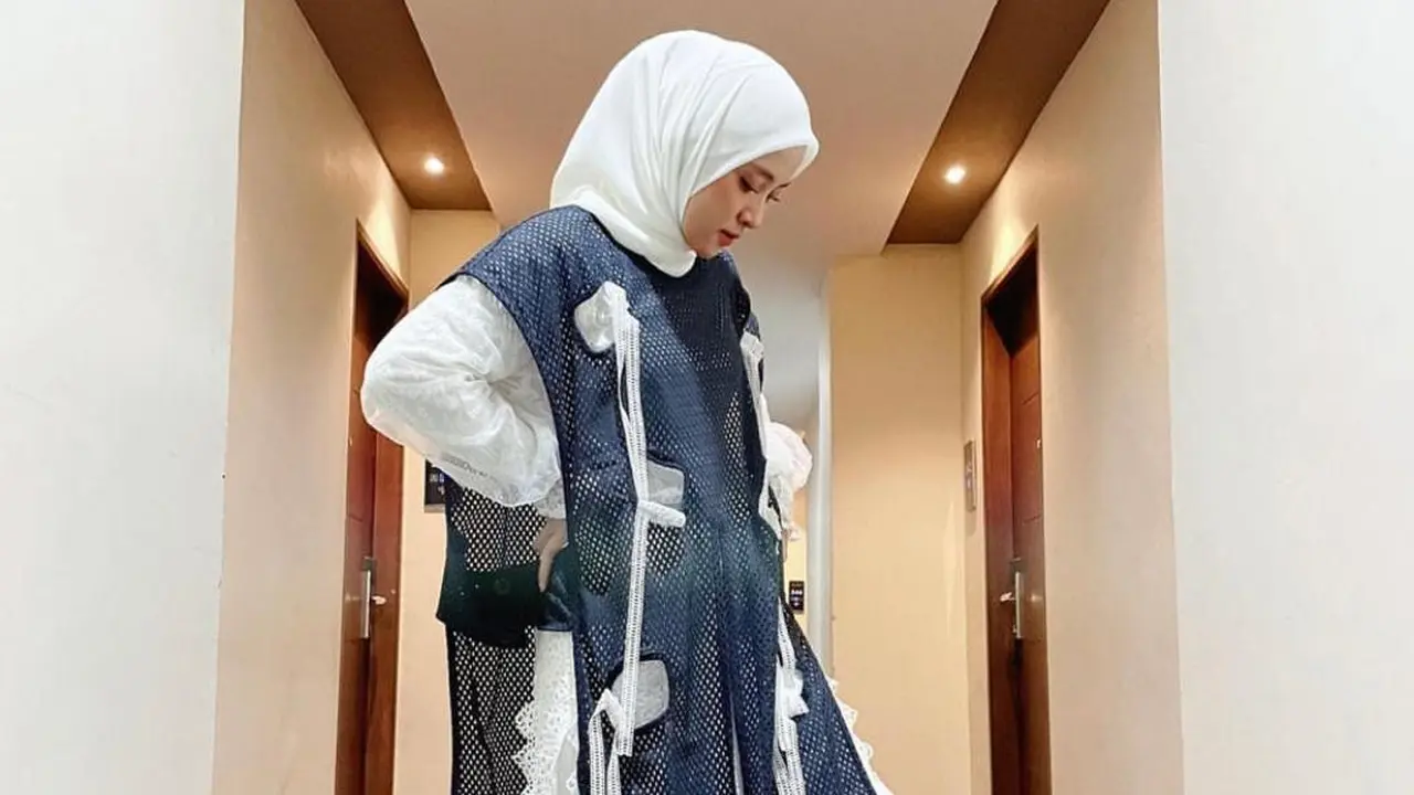 5 Keanggunan Lebaran ala Nashwa Zahira hingga Nissa Sabyan, Style Baju ...