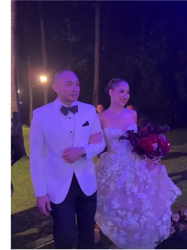 10 Potret Resepsi Pernikahan BCL dan Tiko Aryawardhana, Tamunya Bertabur Bintang - Hot Liputan6.com