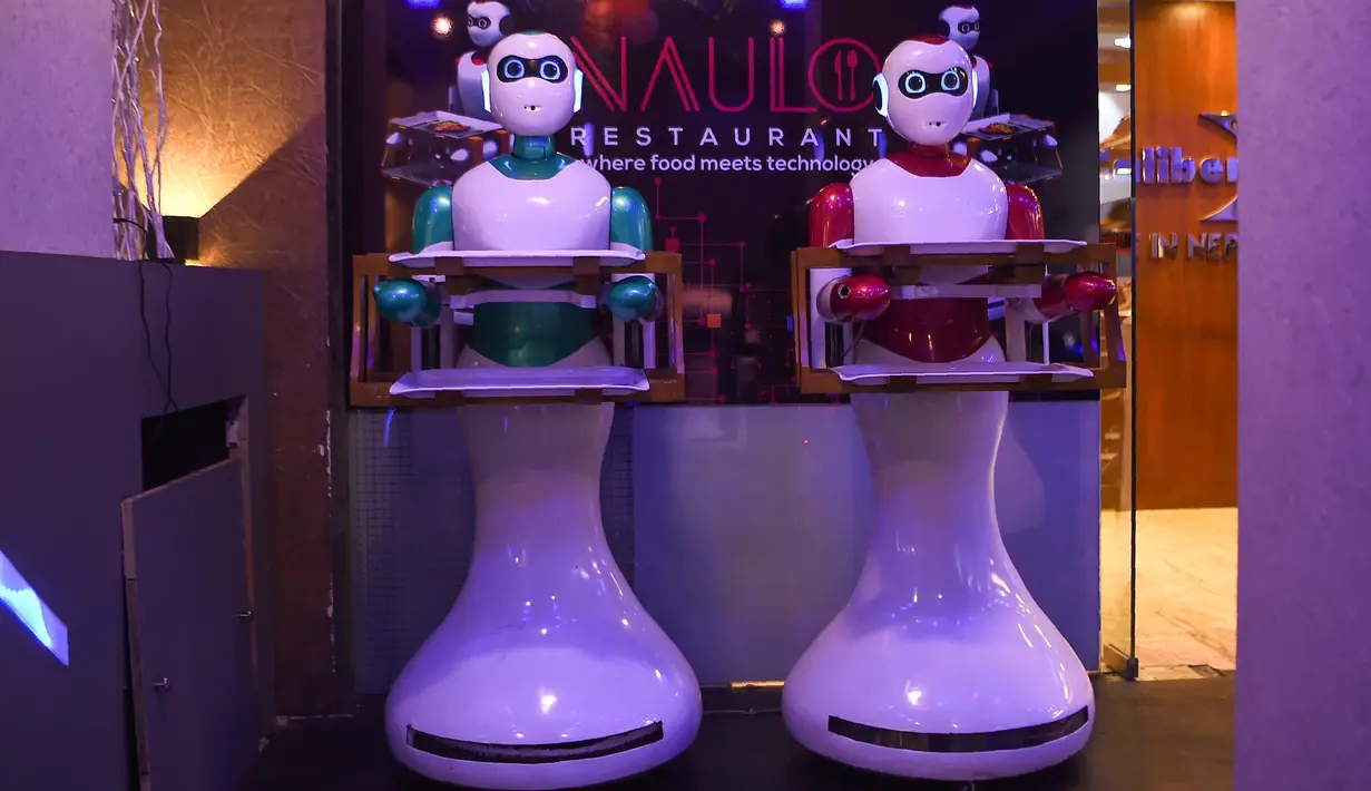 FOTO: Ginger, Robot Pelayan Restoran Pertama di Nepal - Foto Liputan6.com