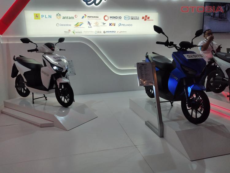 Dapat Subsidi Rp 7 Juta, Segini Harga Motor Listrik Gesits Sekarang - Motor Otosia.com