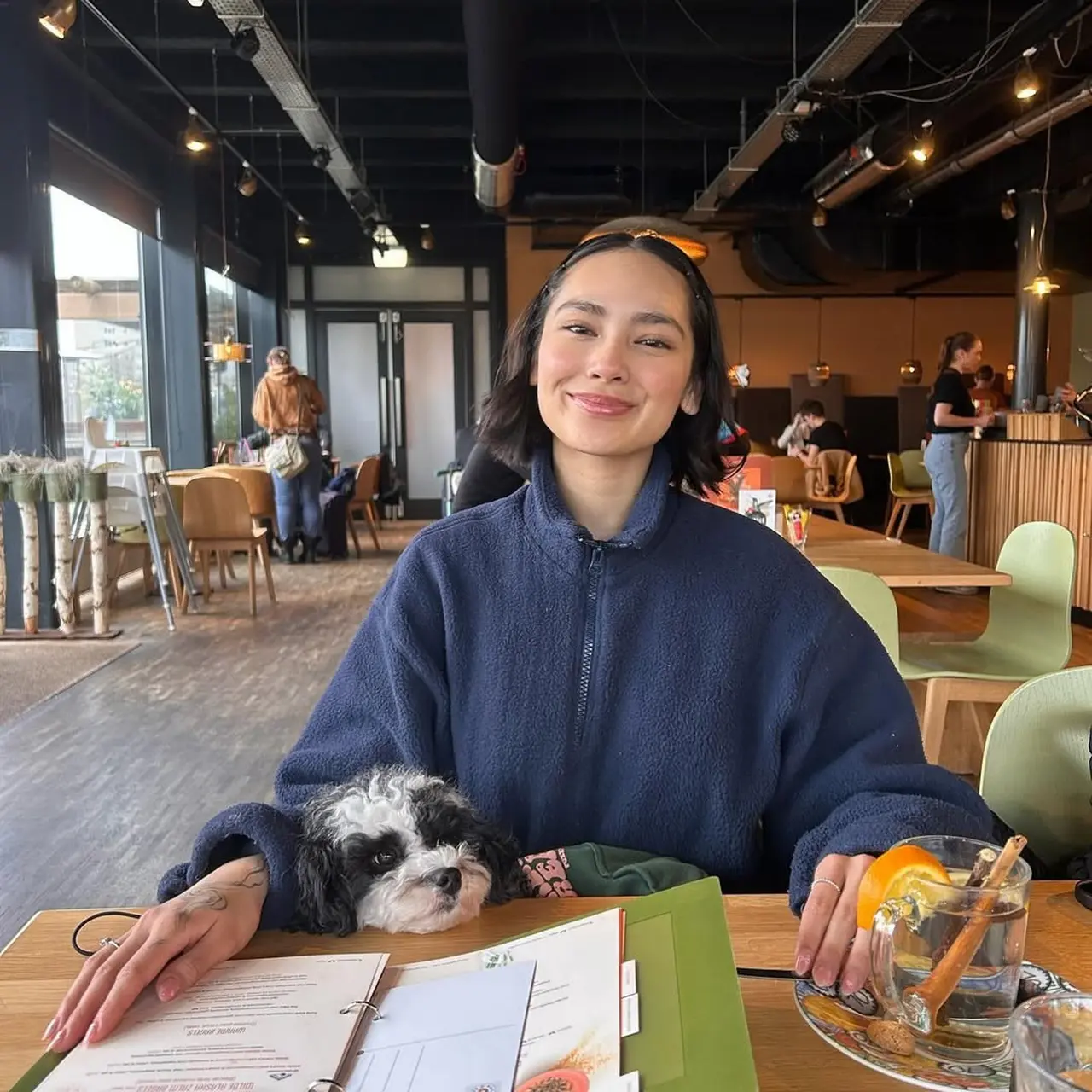 7 Potret Gayatri Moerlie yang Dikabarkan Dekat dengan Bio One - Hot ...