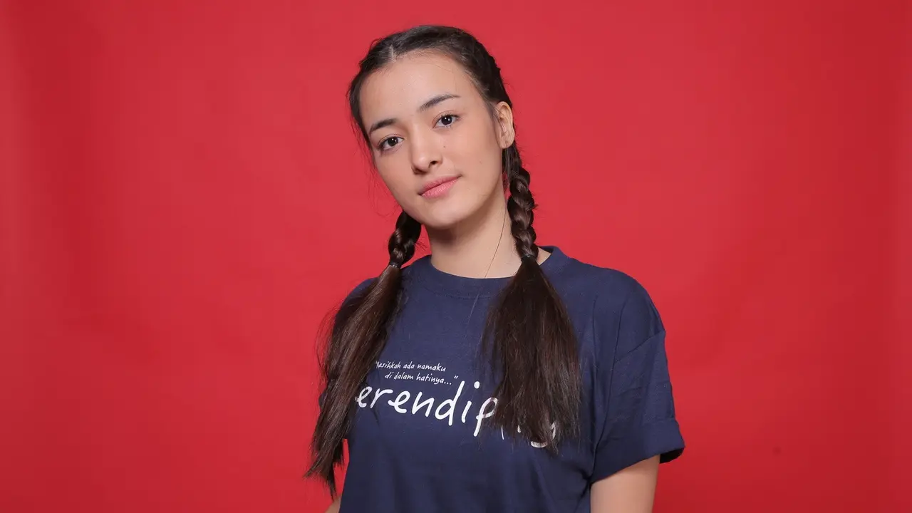 4 Fakta Mawar de Jongh, Gadis Blasteran yang Bikin Susah Kedip ...