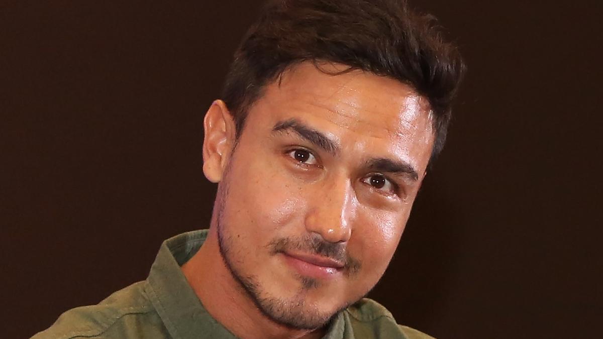 Hamish Daud Tetap Menikmati Kopi Hitam Selama Ramadan - Islami Liputan6.com