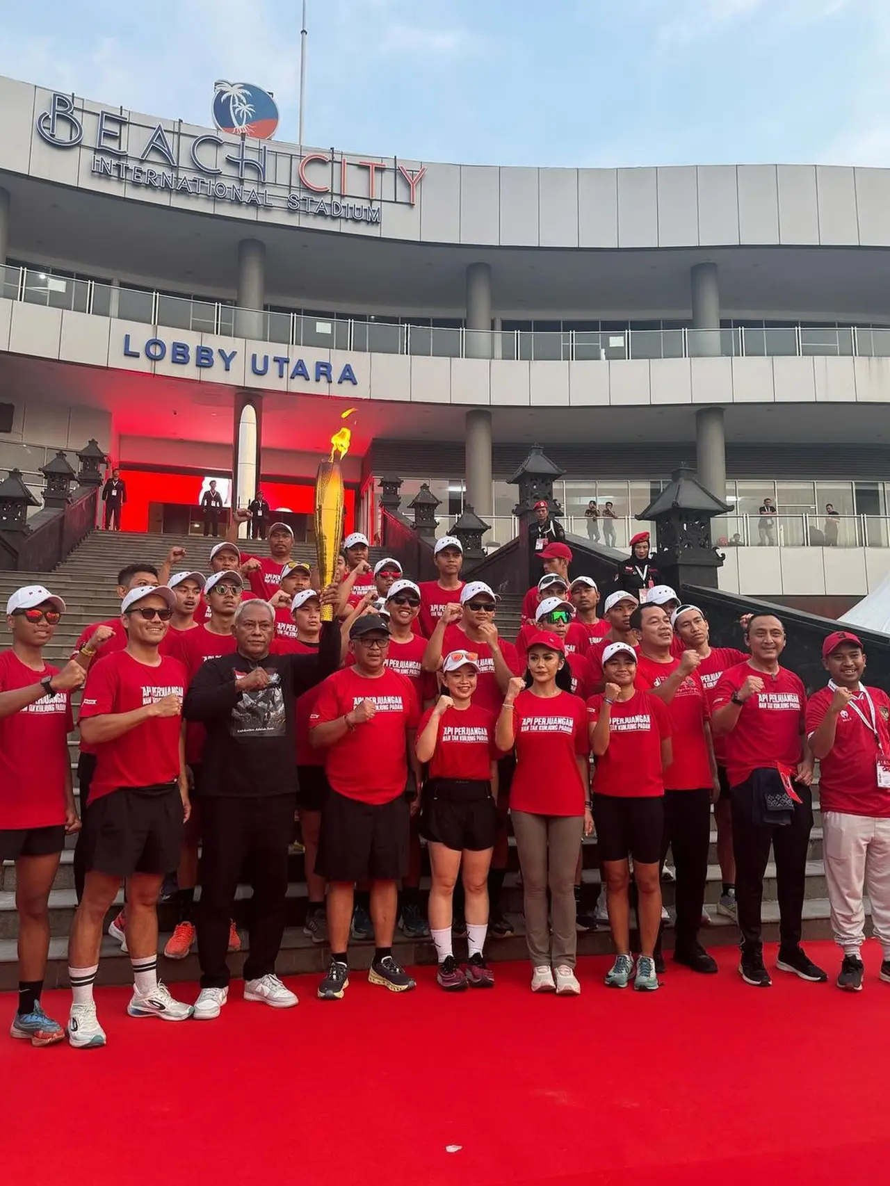 6 Potret Krisdayanti Bawa Obor Api Perjuangan Jelang Rakernas PDIP ...