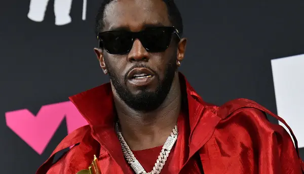 Hati Ketiga, Drama Perselingkuhan Penuh Emosi Dibintangi Fendy Chow ...