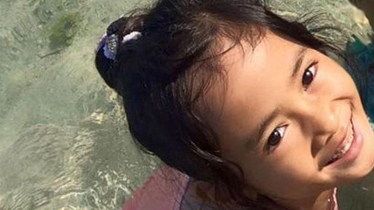 Angeline 'Gentayangan' di Persidangan Margriet - Lifestyle Fimela.com