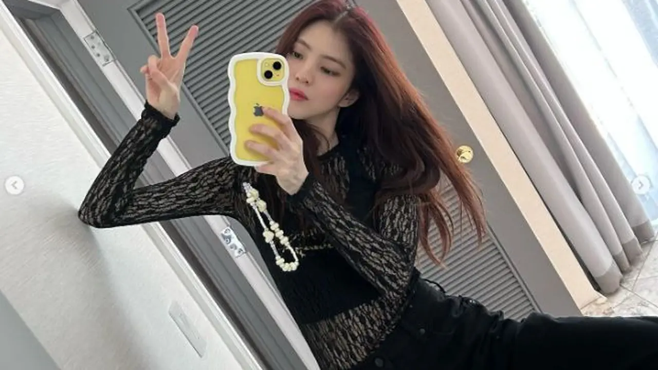 6 Potret Terbaru Han So Hee, Disorot Usai Bertengkar dengan Jungkook ...