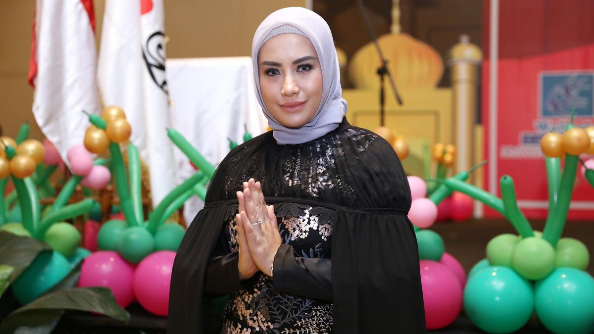 Siap Dipoligami, Ini Syarat yang Diajukan Shinta Bachir - Photo Fimela.com