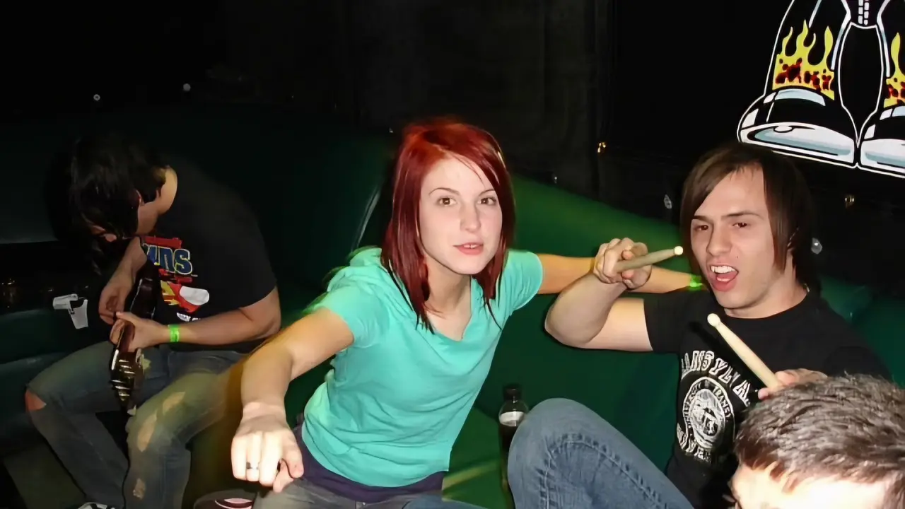 7 Foto Lawas Band Paramore Awal Berdiri Tahun 2004, Kini Diisukan Bubar ...