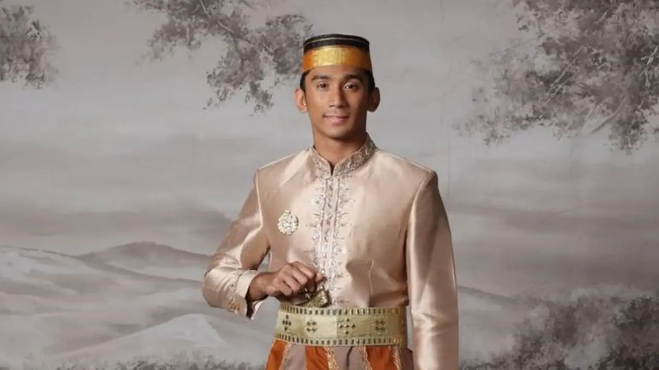 5 Pesona Daffa Wardhana dalam Balutan Busana Adat Bugis dan Minang ...