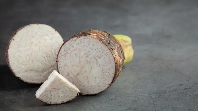 Fakta dan Manfaat Taro, Si Umbi Sehat yang Populer jadi Minuman Kekinian