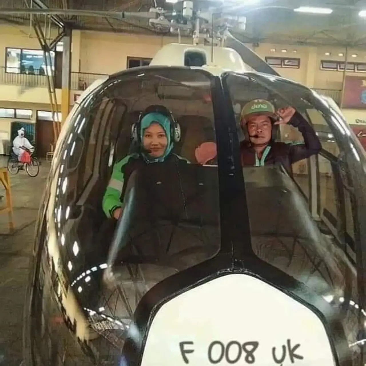 Kumpulan Potret Driver Ojol Gunakan Kendaraan Unik Selain Sepeda Motor - Otomotif Liputan6.com