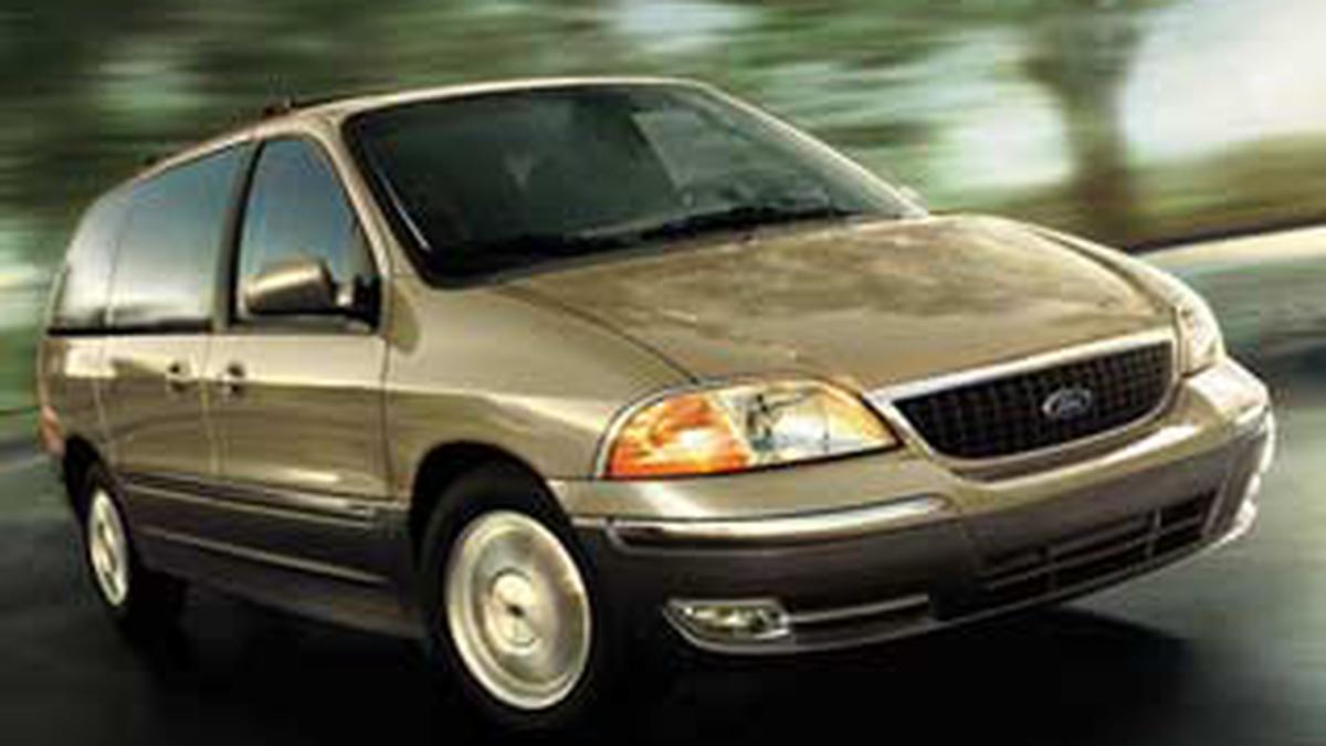 Ford Tarik Setengah Juta Minivan - Otomotif Liputan6.com