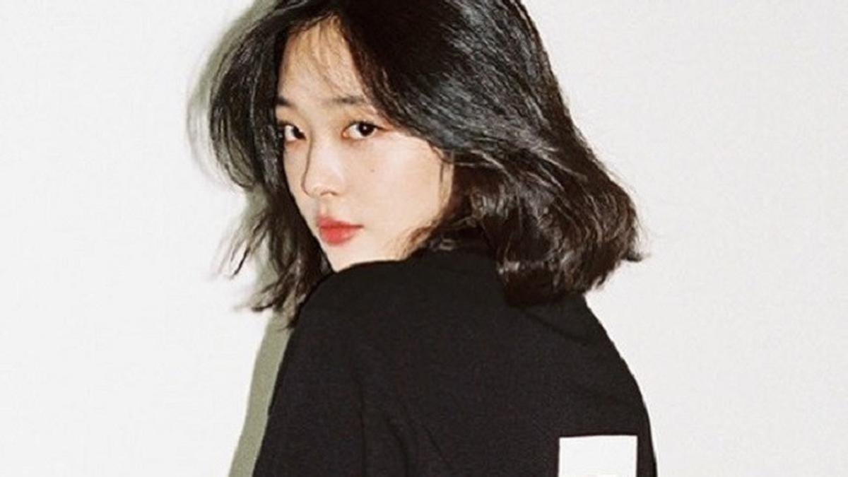 Sulli Buka Suara Soal Sulitnya Jalani Kehidupan Sebagai Idol Entertainment