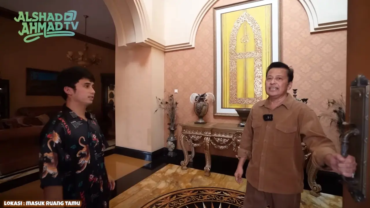 10 Potret Rumah Alshad Ahmad Bak Istana Eropa, Dijual Rp300 M - Hot Liputan6.com