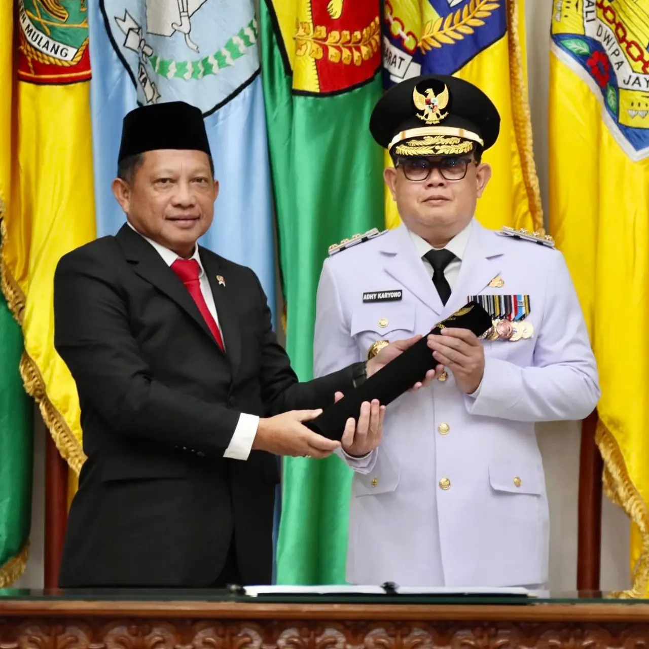 Adhy Karyono Resmi Dilantik Jadi Pj Gubernur Jatim - News Liputan6.com