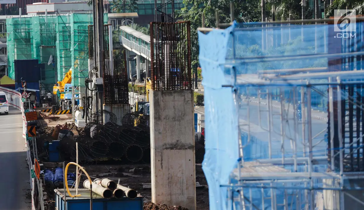 FOTO: Libur Tahun Baru, Pengerjaan Proyek LRT Dihentikan Sementara ...