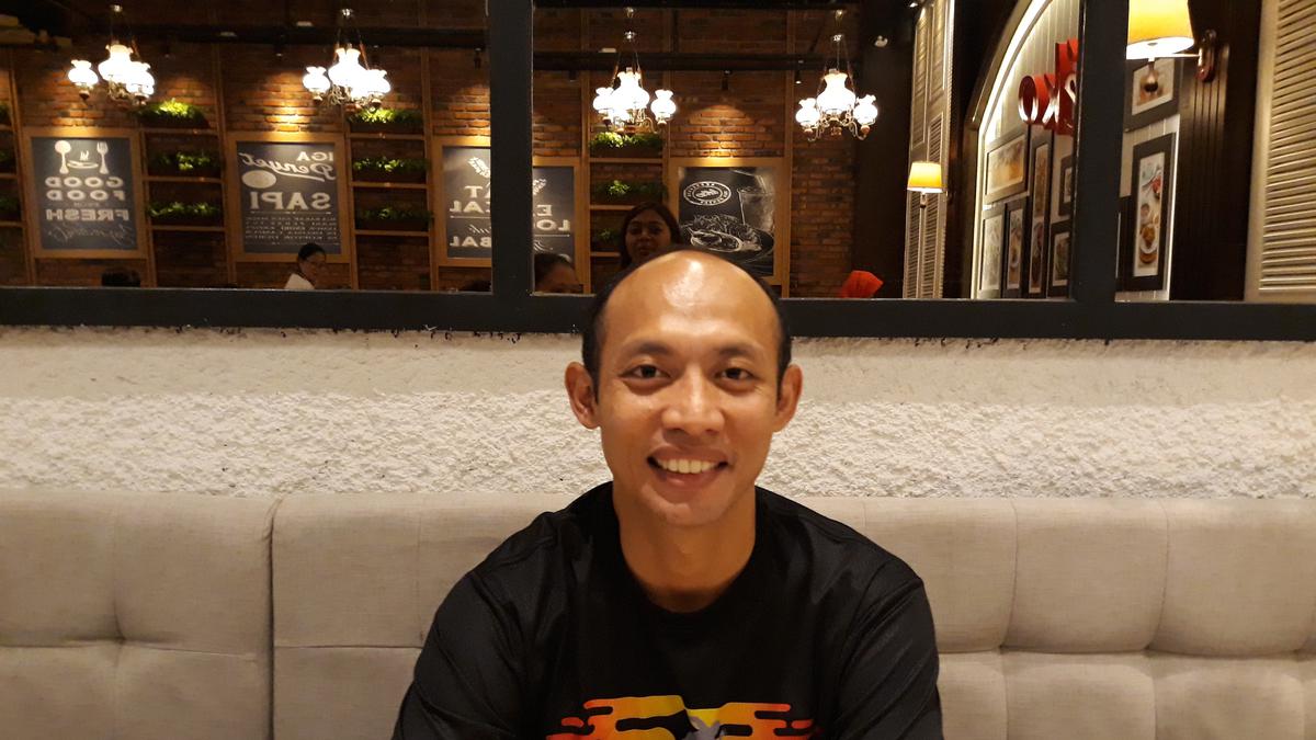 Suryo Agung Mengenang Pesan Almarhum Lukman Niode, Legenda Renang ...