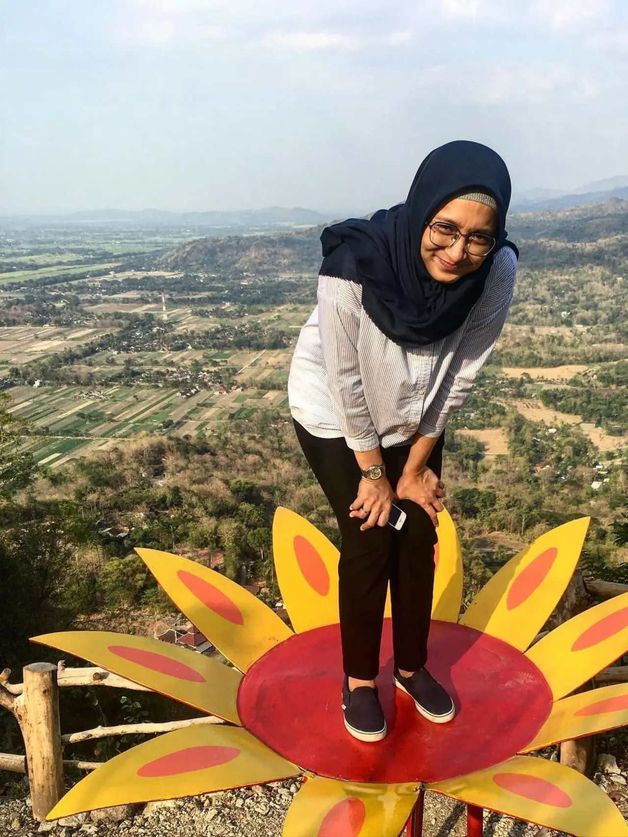 10 Potret Transformasi Adelia Lontoh Istri Duta Sheila On 7, Selalu ...