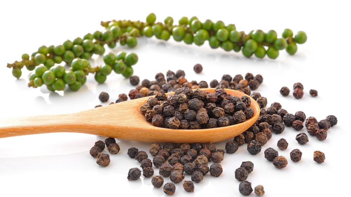 Manfaat Lada Hitam yang Bagus Dikonsumsi Saat Diet - Lifestyle Fimela.com