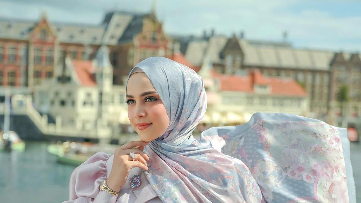 5 Rekomendasi Jenis Kain Hijab yang Bagus, Nyaman Dipakai Sehari-hari