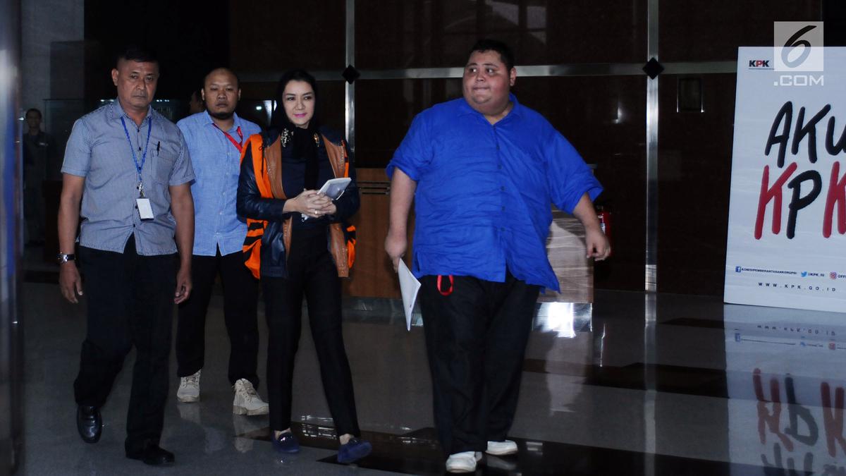PHOTO: Ekspresi Rita Widyasari Usai Jalani Pemeriksaan Perdana Pasca ...