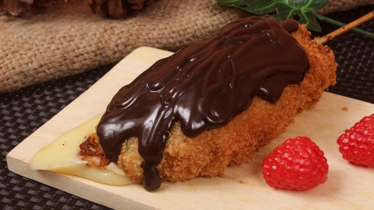 Resep Corndog Mozarella Cokelat yang Gurih Sekaligus Manis - Food ...