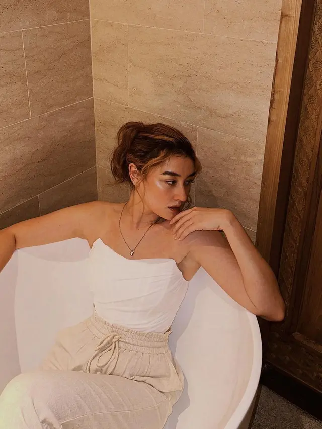 7 Potret Natasha Ryder Resmi Putus dari Ciccio Manassero, Punya Pria ...