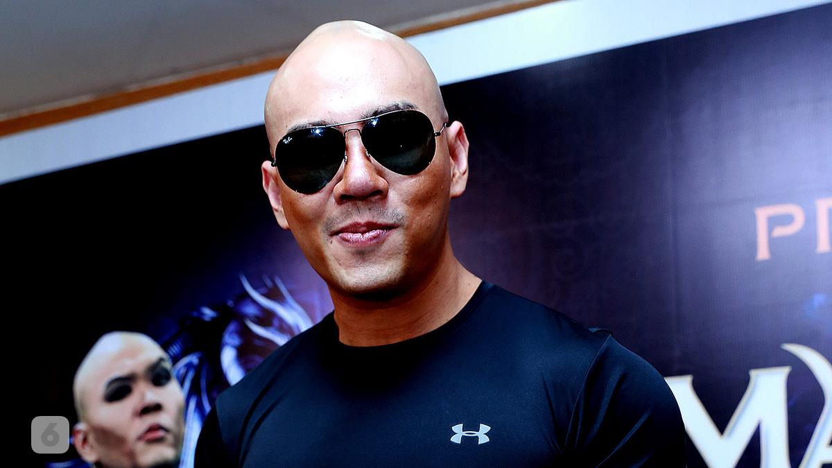 Pengalaman dengan Artis Alay, Ini Komentar Pedas Deddy Corbuzier ...