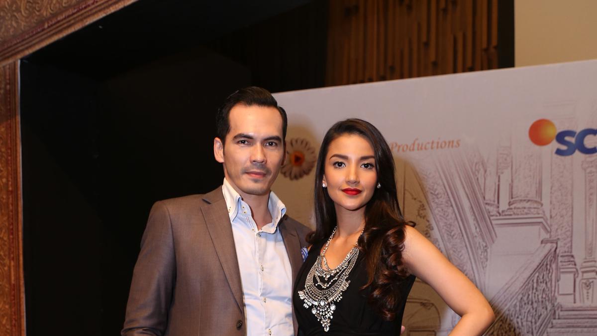 Lika Liku Kisah Cinta Atalarik Syah dan Tsania Marwa - Entertainment ...