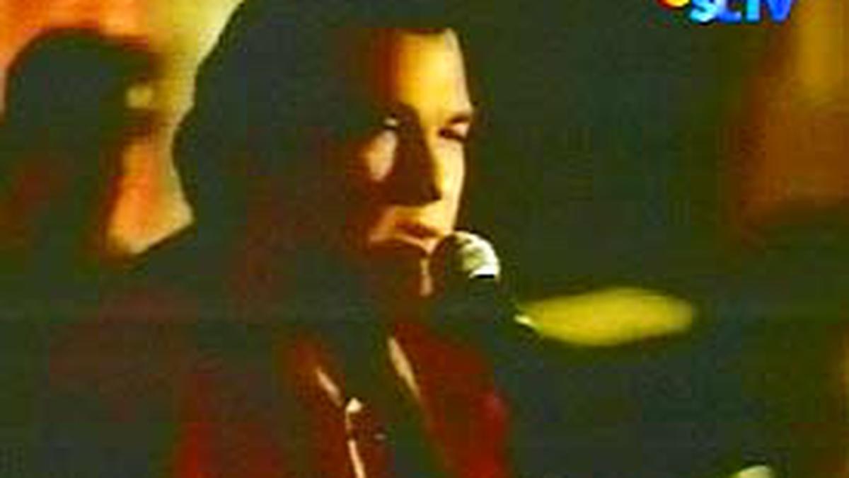 Steven Seagal Mempromosikan Album Perdana - Global Liputan6.com