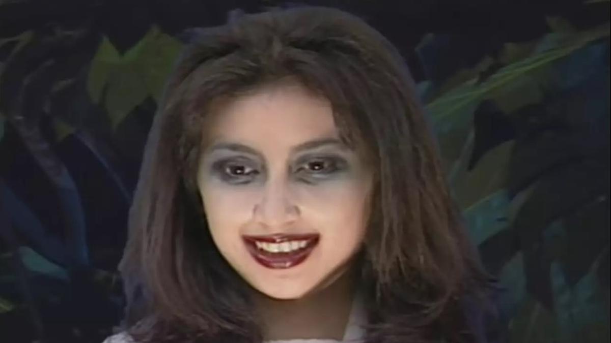 Kini Bahagia, Mantan Menantu Keluarga Cendana Ini Pernah Perankan Hantu ...