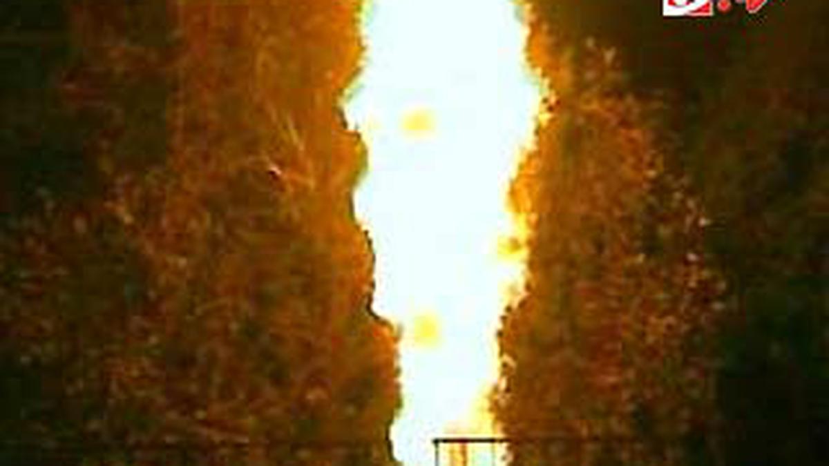 Semburan Api Jadi Obyek Wisata - News Liputan6.com