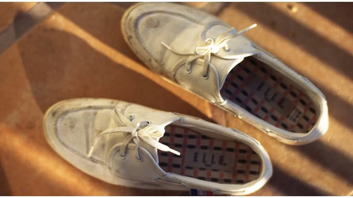 Kisah Sepasang Sepatu yang Penuh Makna